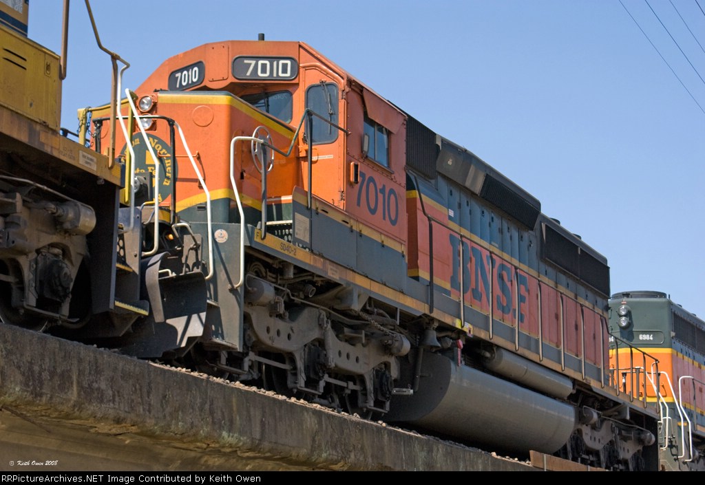 BNSF 7010